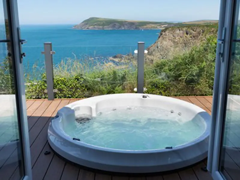 Superior Lodges | Fishguard Bay Resort