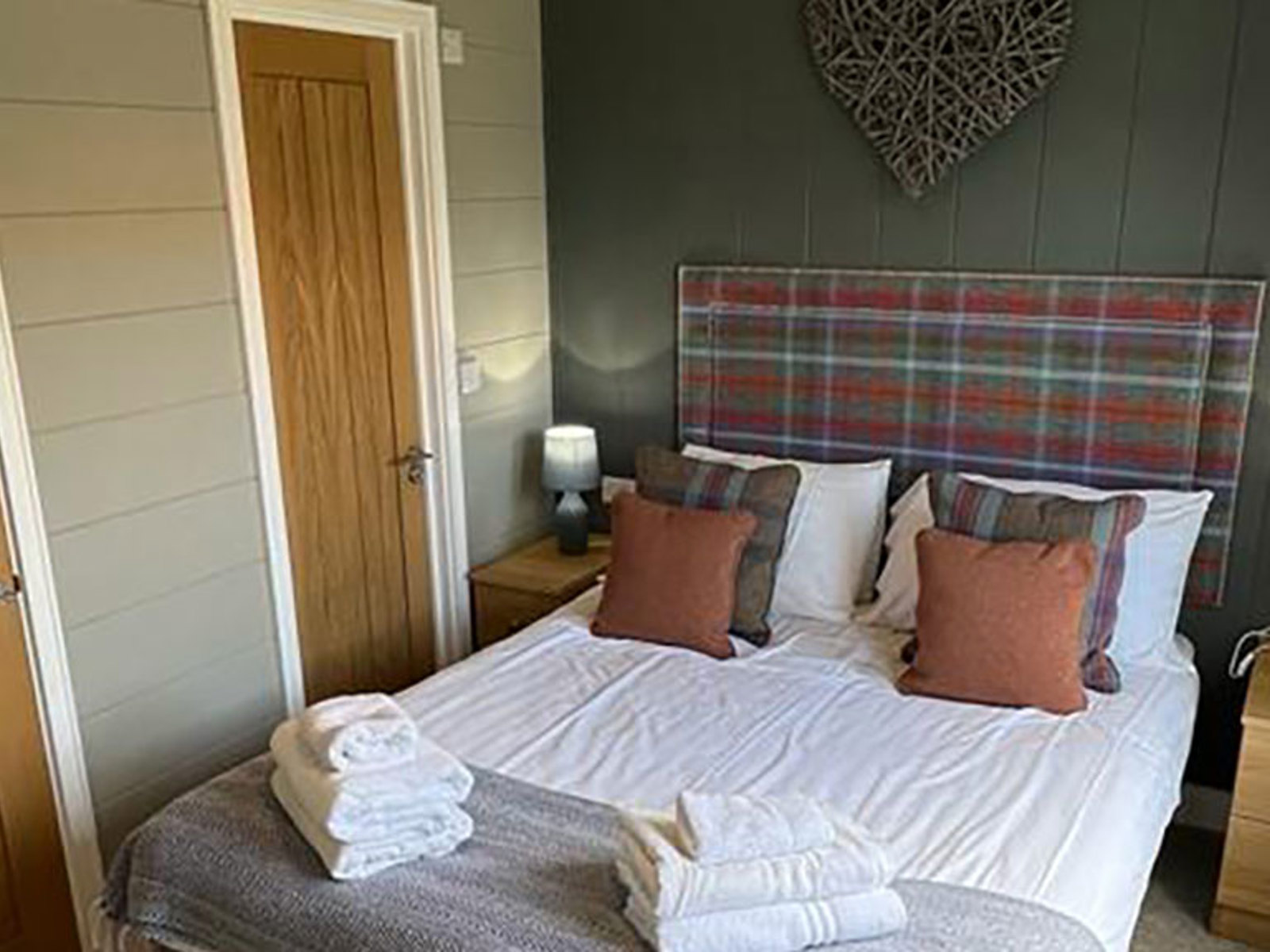 Grugog Lodge | Fishguard Bay Resort